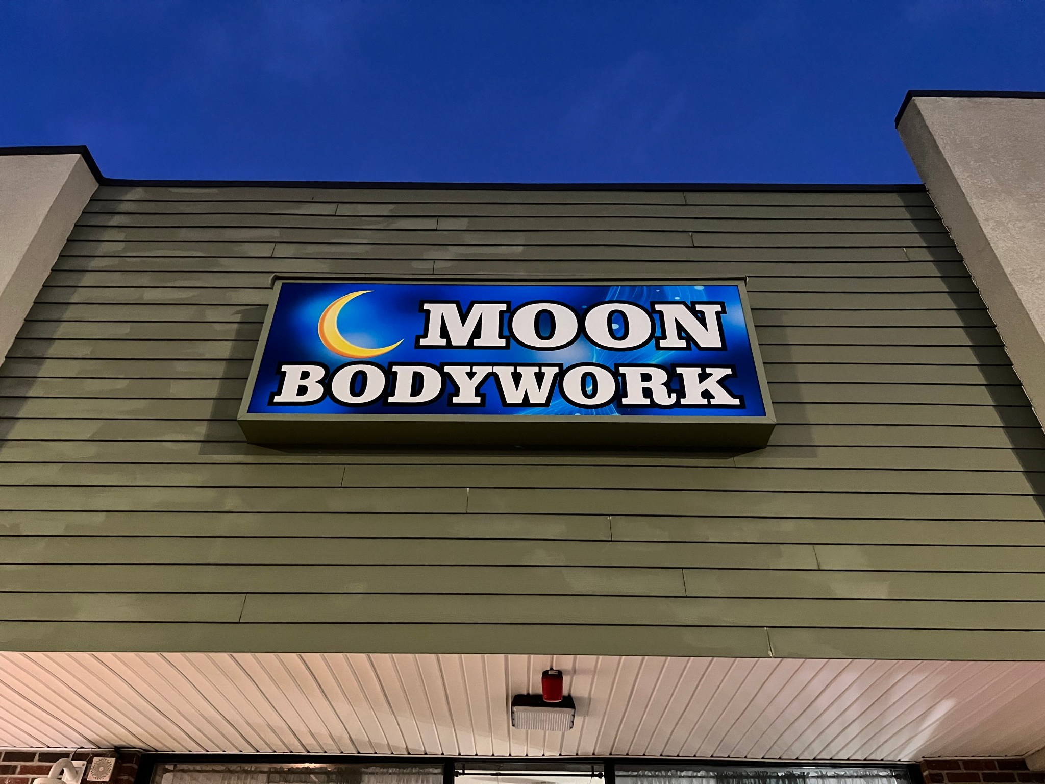 Moon BodyWork – Relax and Refresh